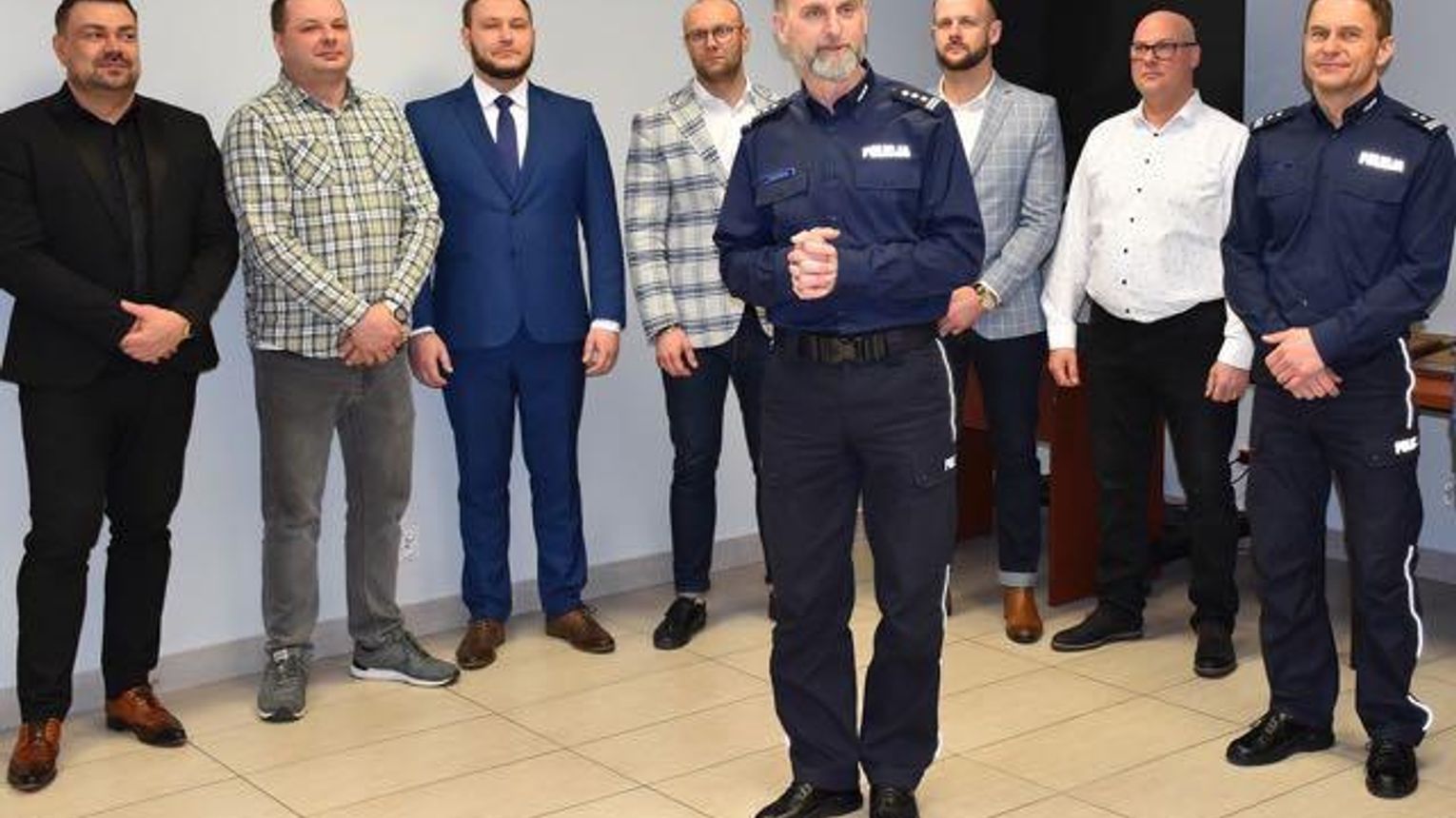 Braki kadrowe w komendzie. Policjanci odchodzą na emeryturę (galeria)